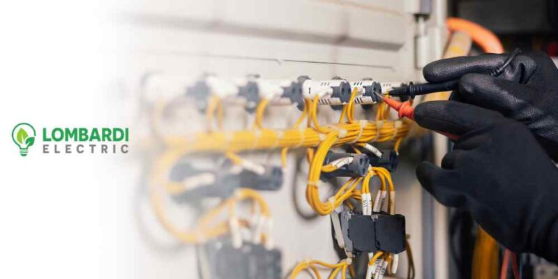 How to Use a Voltage Tester | How to Use an Electric Tester